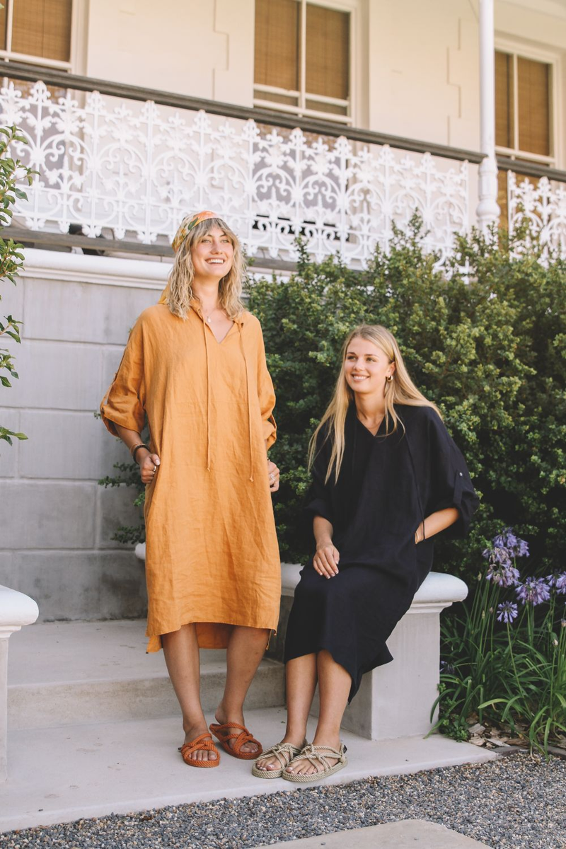 Women – Chasing Bees SA